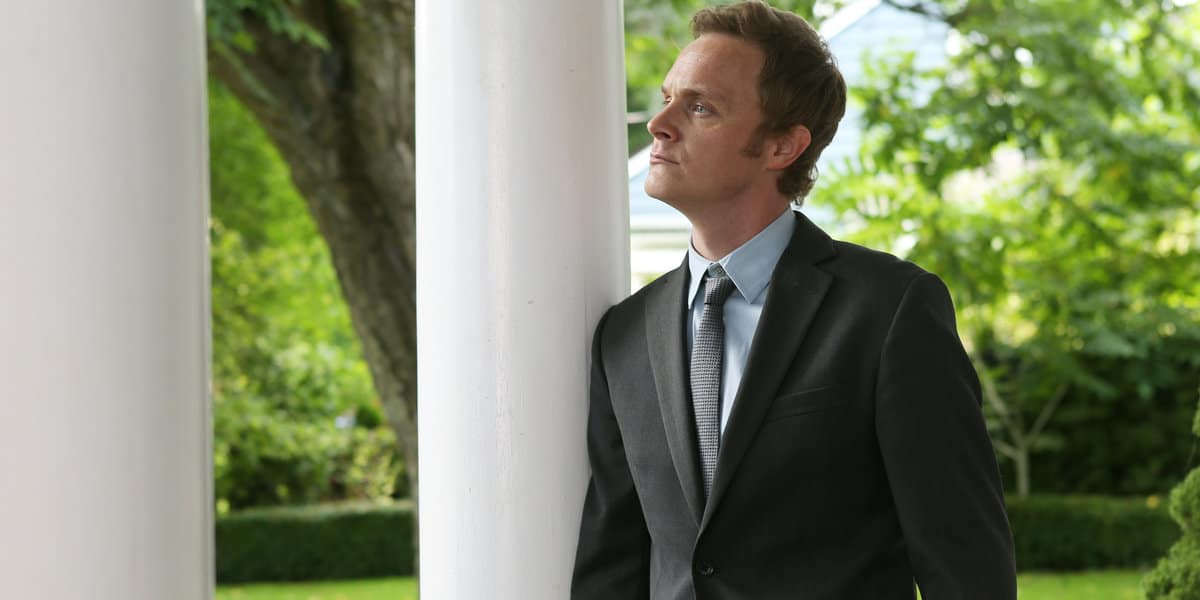 iZombie's David Anders Returning to Once Upon a Time in Season 5 iZombie's David Anders Returning to Once Upon a Time in Season 5