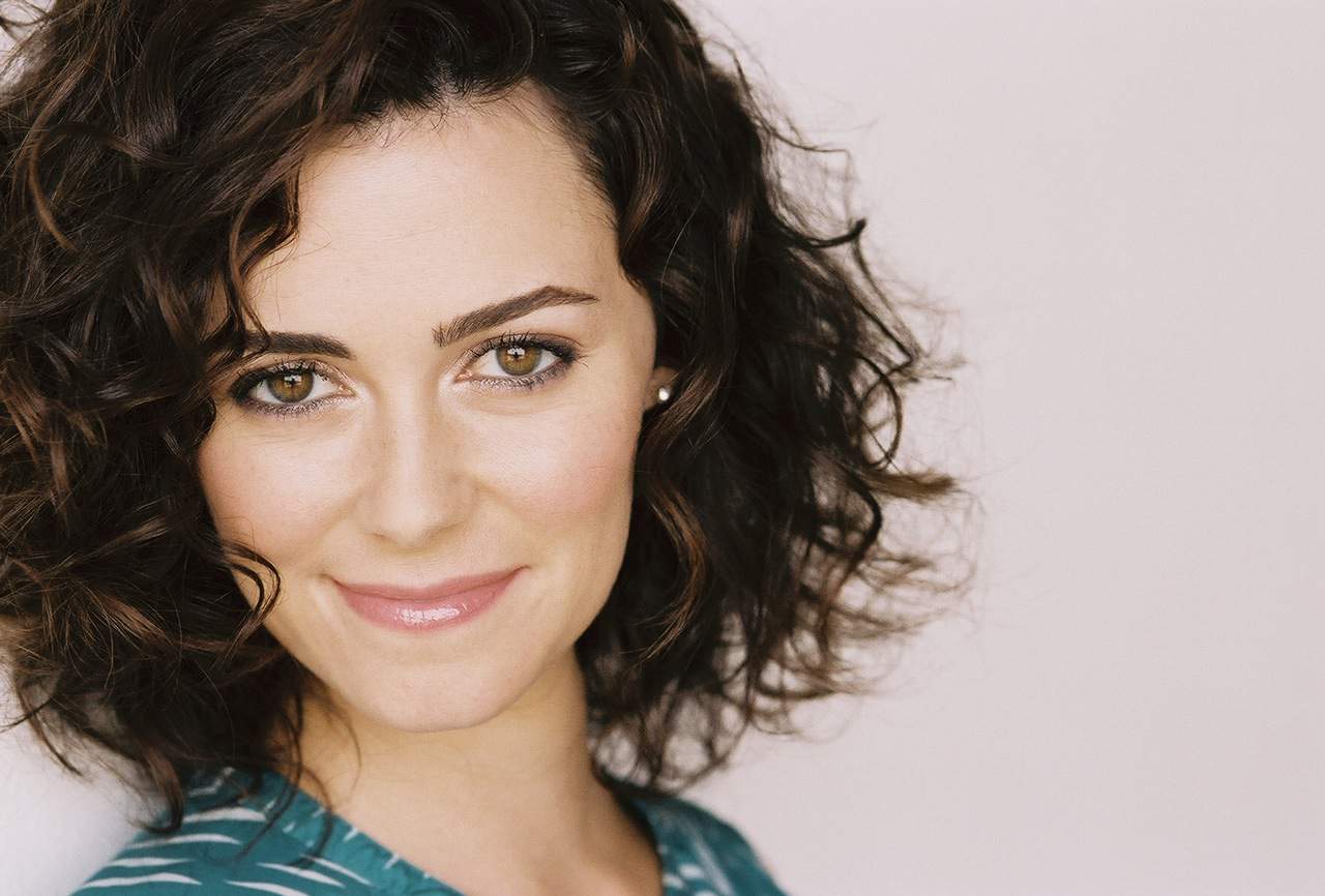 Exclusive Interview with Actress Amanda Troop