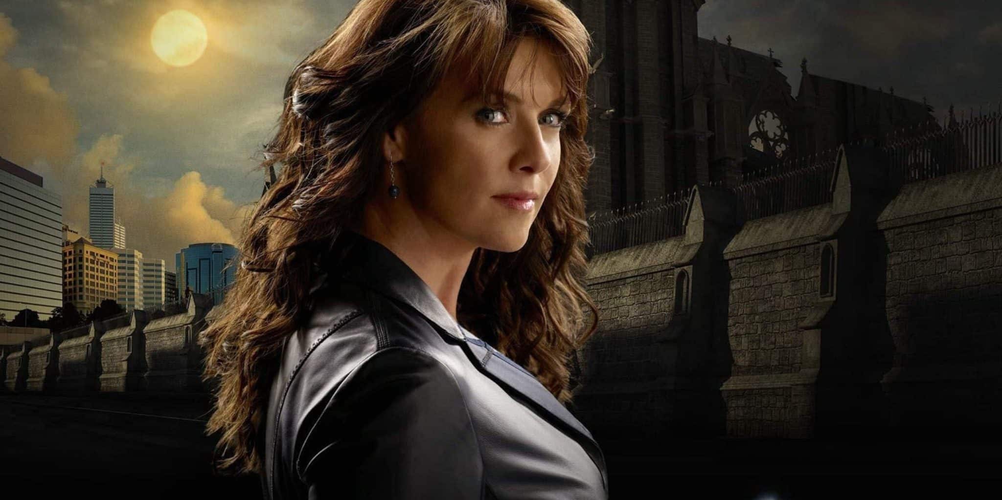 10 Things You Didn't Know about Amanda Tapping