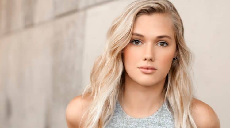 10 Things You Didn't Know about Karis Cameron